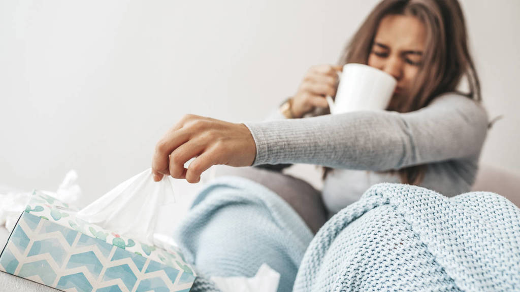 Mocos amarillos, verdes o blancos: esto significa cada color de moco en ...