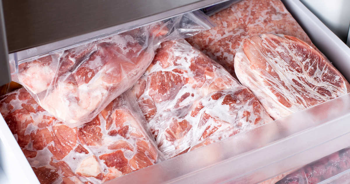 Cómo descongelar carne rápido de manera segura y fácil