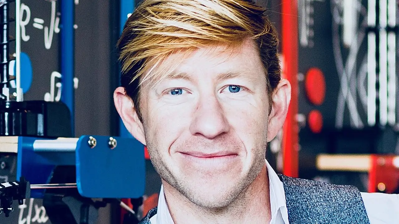 Matthew Walker, científico del sueño: “Para dormir bien necesitas bajar ...