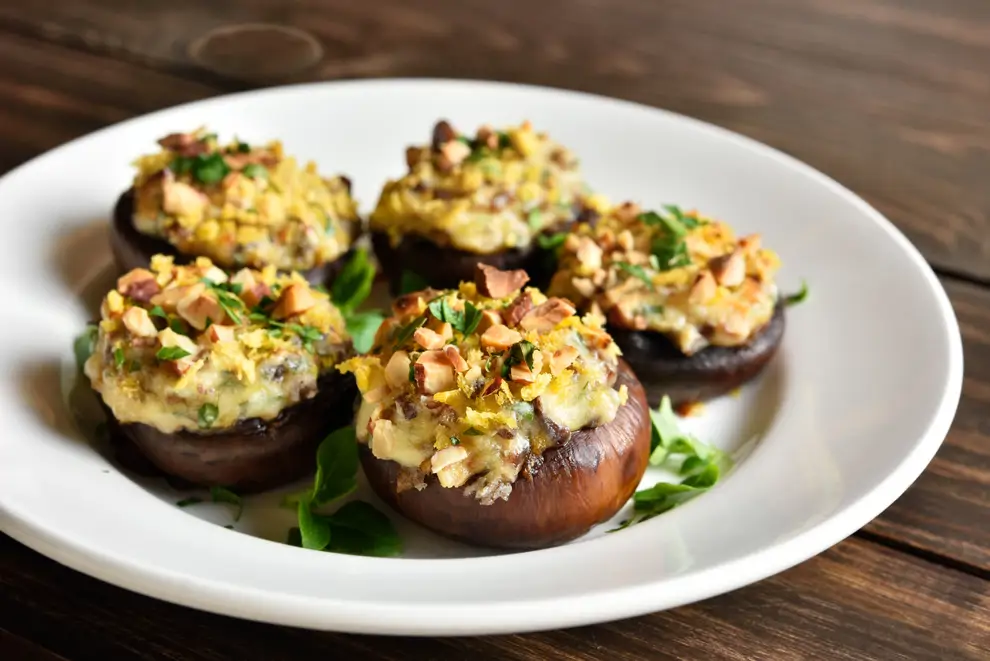 5 recetas saludables de champiñones rellenos ideales para una cena ...