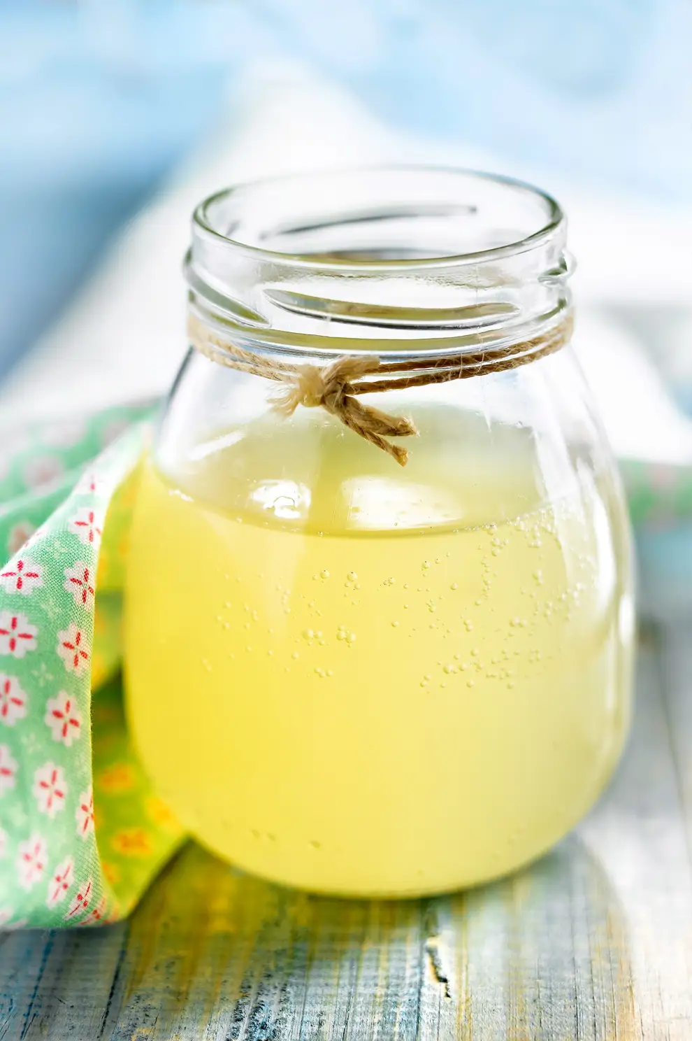 Cómo hacer kombucha casera y sus beneficios: paso a paso según los expertos